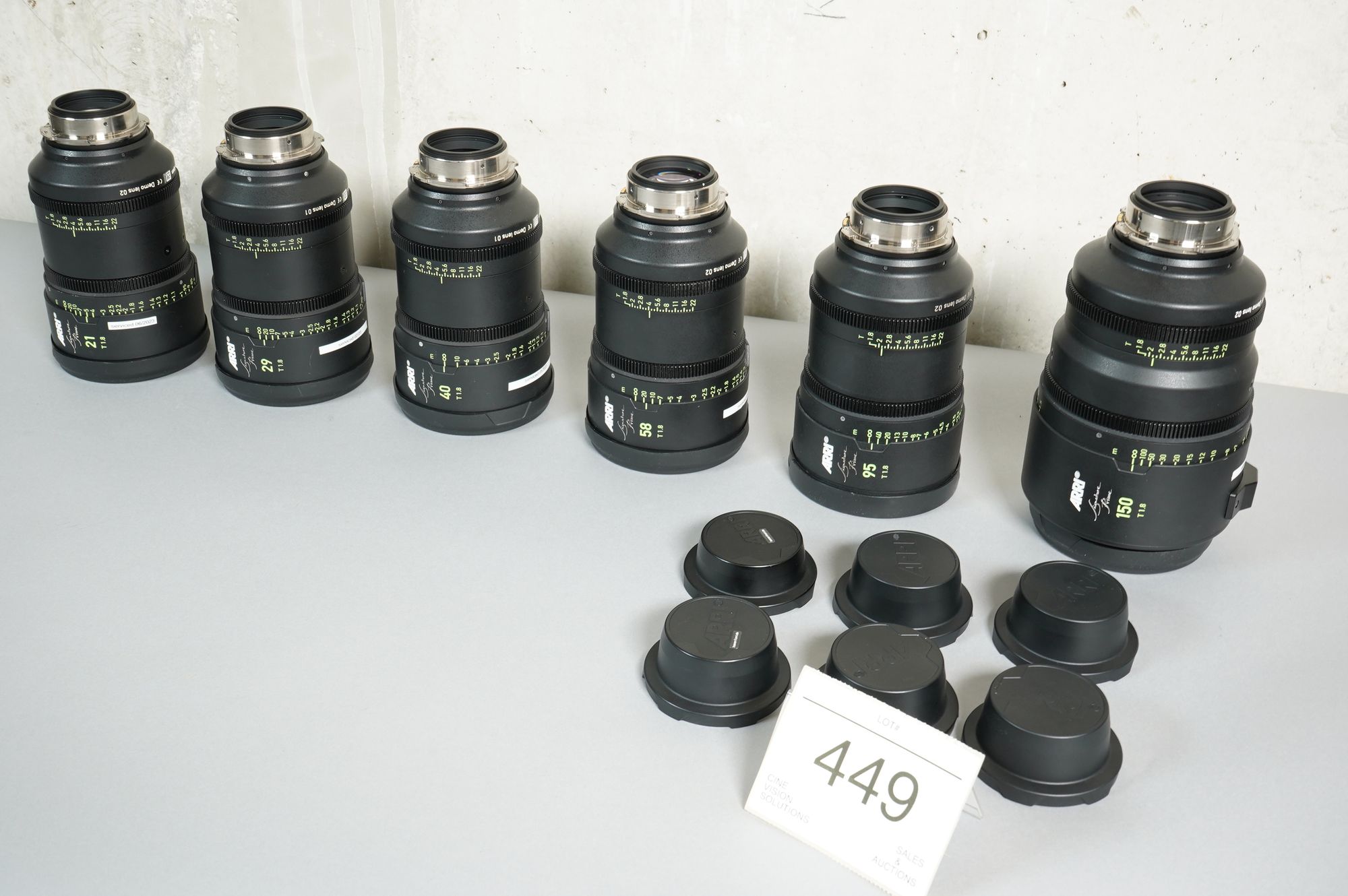Lot: 449 - Demo Lens Signature Primes Set of 6 in meters (21, 29, 40 ...