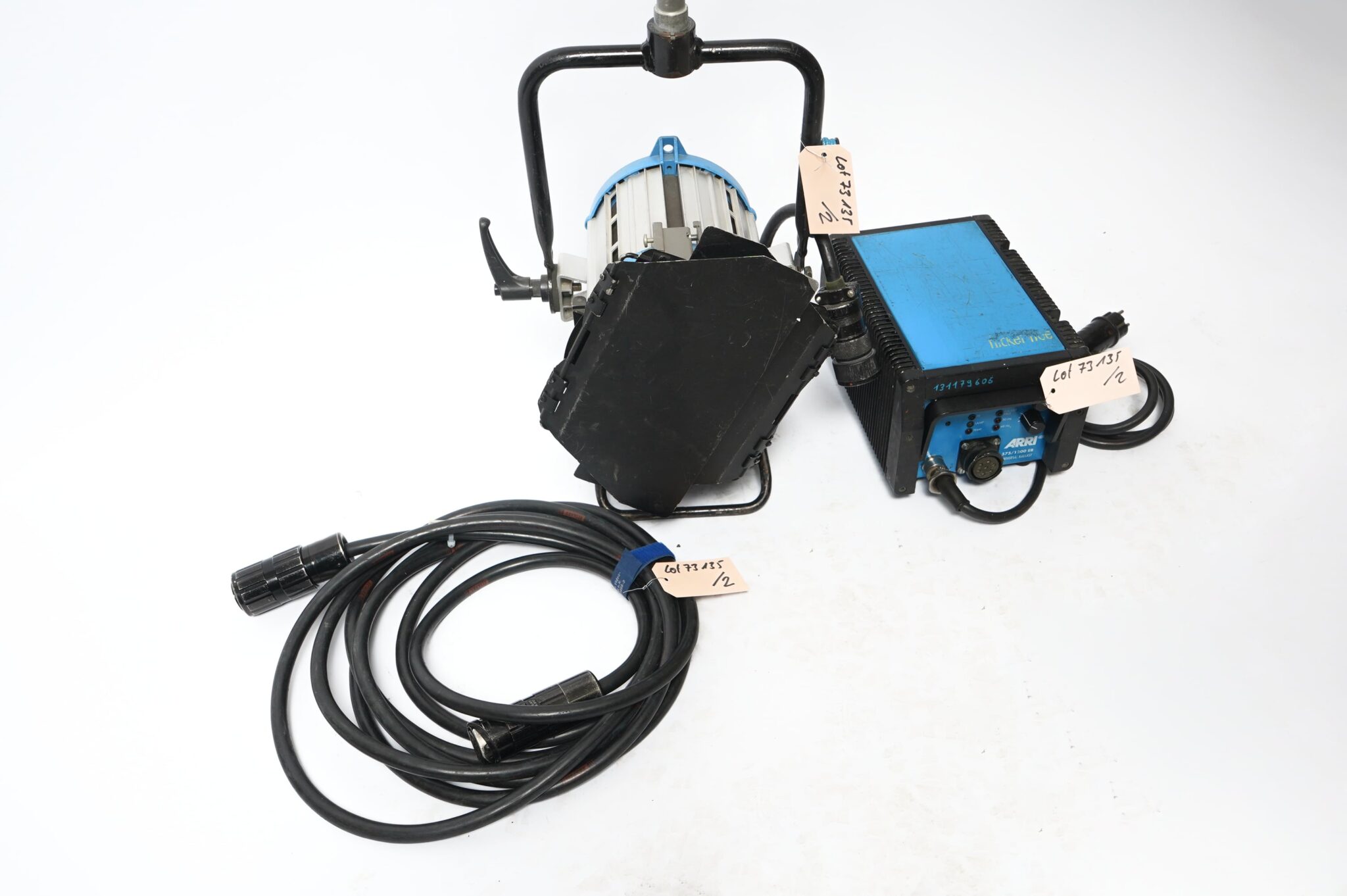 Arri Compact HMI 575 Watt Fresnel MAN. SET - Cinevision-Solutions