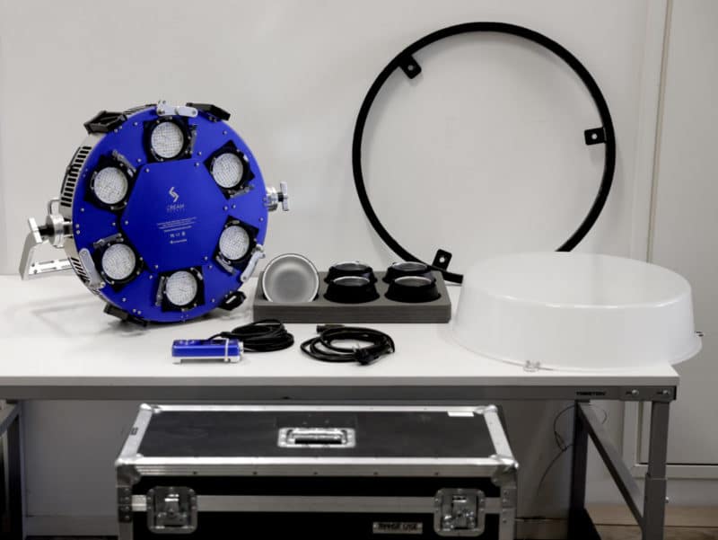 Creamsource Space X 1200W RGB Lighting Set – Cinevision-Solutions